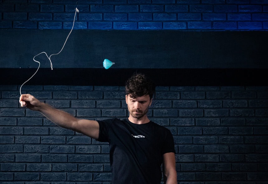 Reward Ball Bearing Spin Top – Skill Addicts