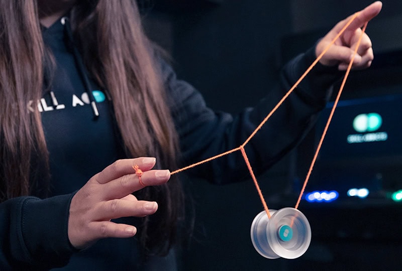 How To Do Green Triangle Yoyo Trick Tutorial – Skill Addicts