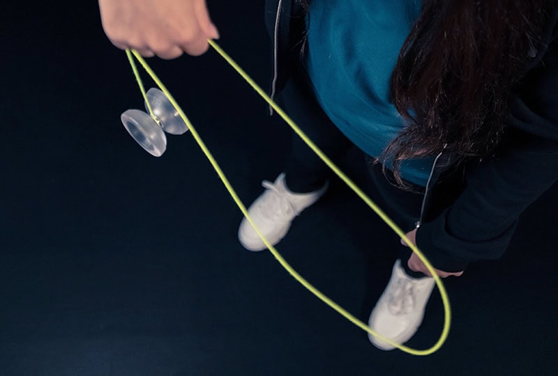 How To Do Iron Whip Yoyo Trick Tutorial – Skill Addicts