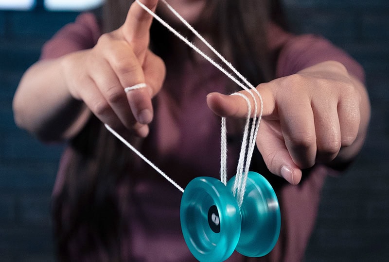 How To Do Wormhole Yoyo Trick Tutorial – Skill Addicts