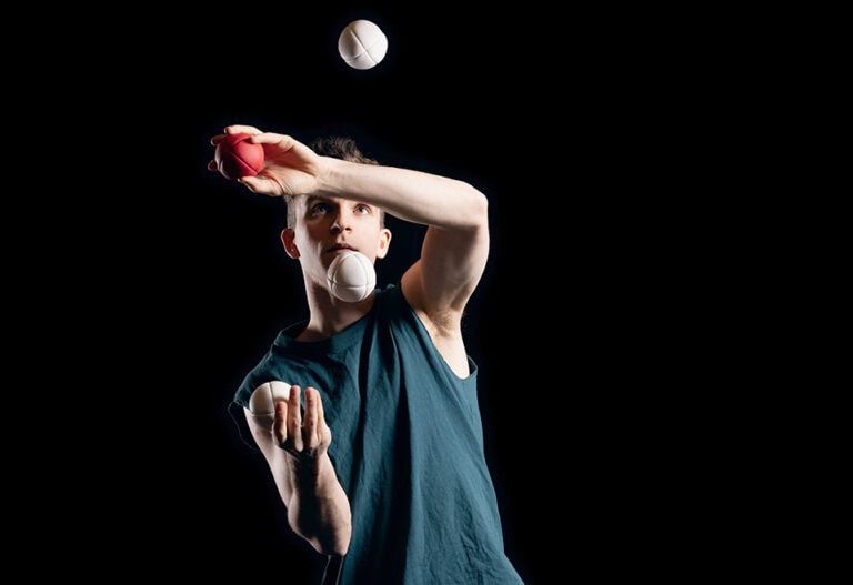 Infinity Juggling Ball – Sleek Textured Juggling Beanbag