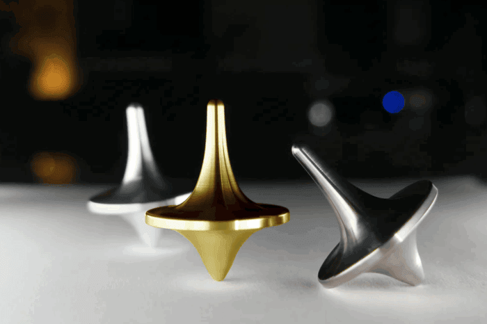 Best Spinning Tops | Metal, Plastic & Premium Spin Tops for Tricks